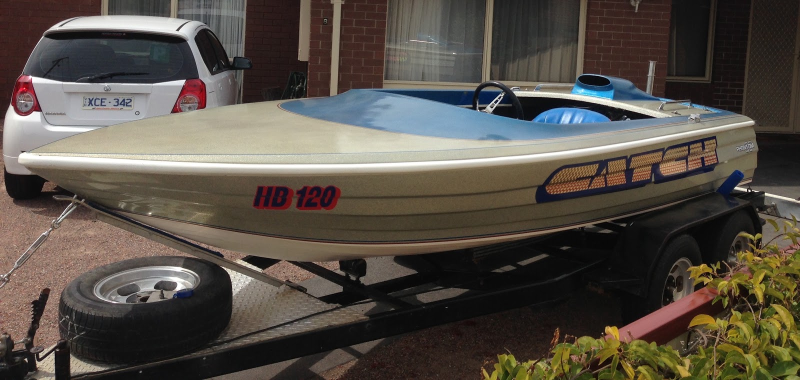 AUSSIE SKIBOATS: "CATCH"