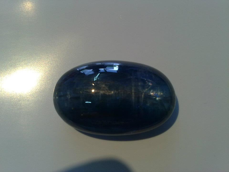 batu permata: SAPPHIRE (NILAM)
