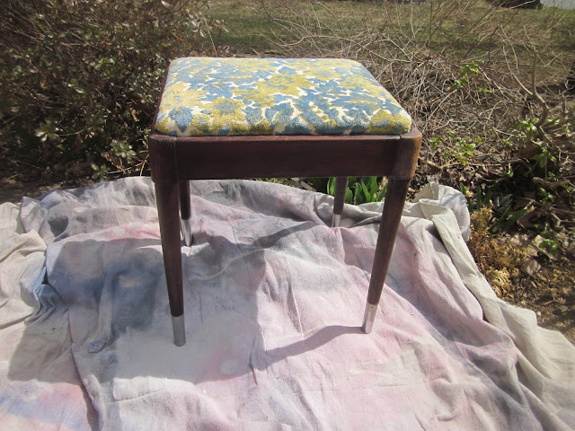 Uniquely Chic Furniture: Sewing Machine Benches