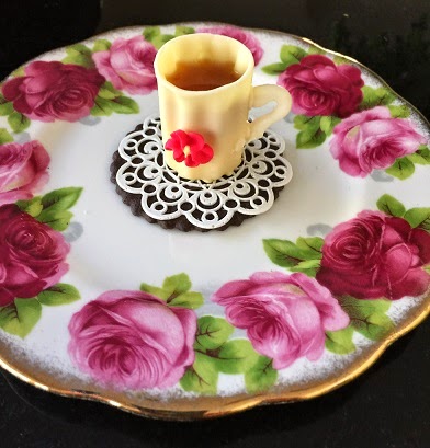 Make it Delightful!: How to Make an Edible Teacup & Saucer