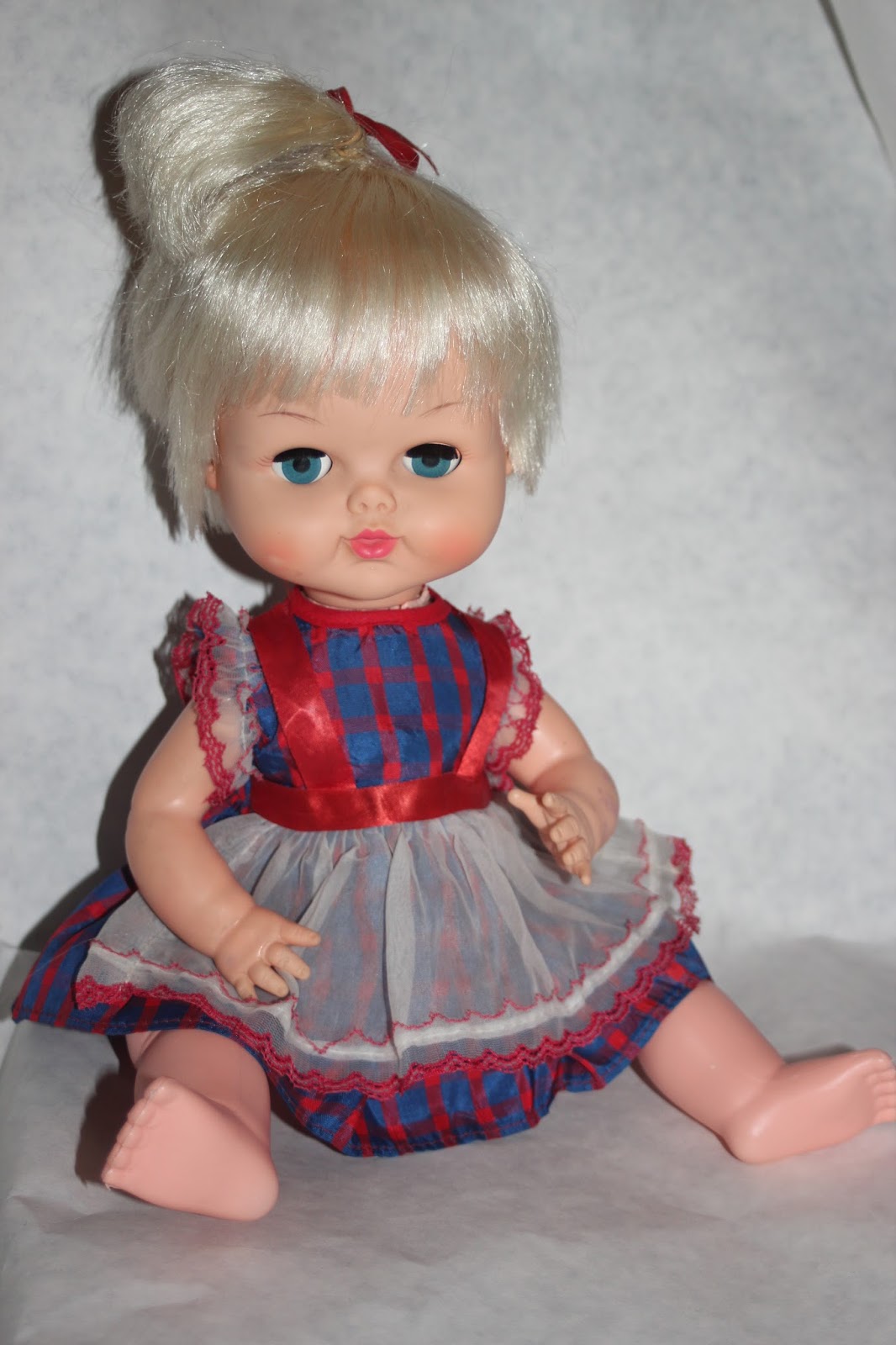 PLANET OF THE DOLLS: Doll-A-Day 2017 #318: Snuggle Bun