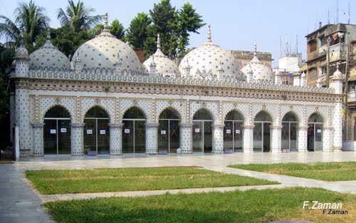Old Dhaka: Star Mosque (Tara Masjid)