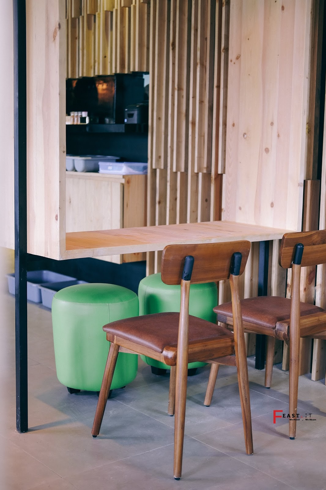 Feast.it - Indonesia Food and travel blogger : Roppan Palembang Square