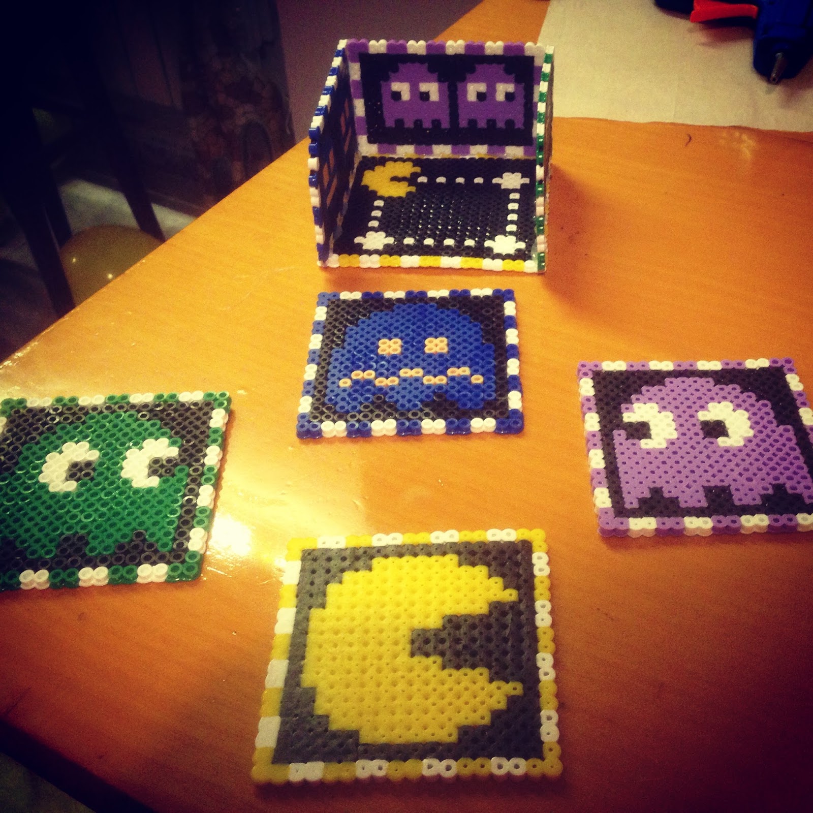 StitchesYarn: El rincón de Jimmy: Posavasos PACMAN Hama beads / hama ...