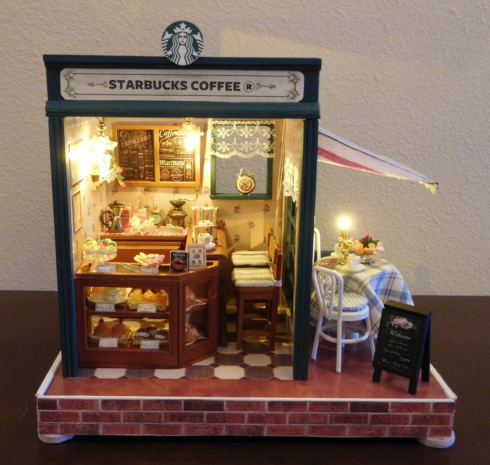 More Minis Miniatures: The Star Coffee Bar (Starbucks) Room Box
