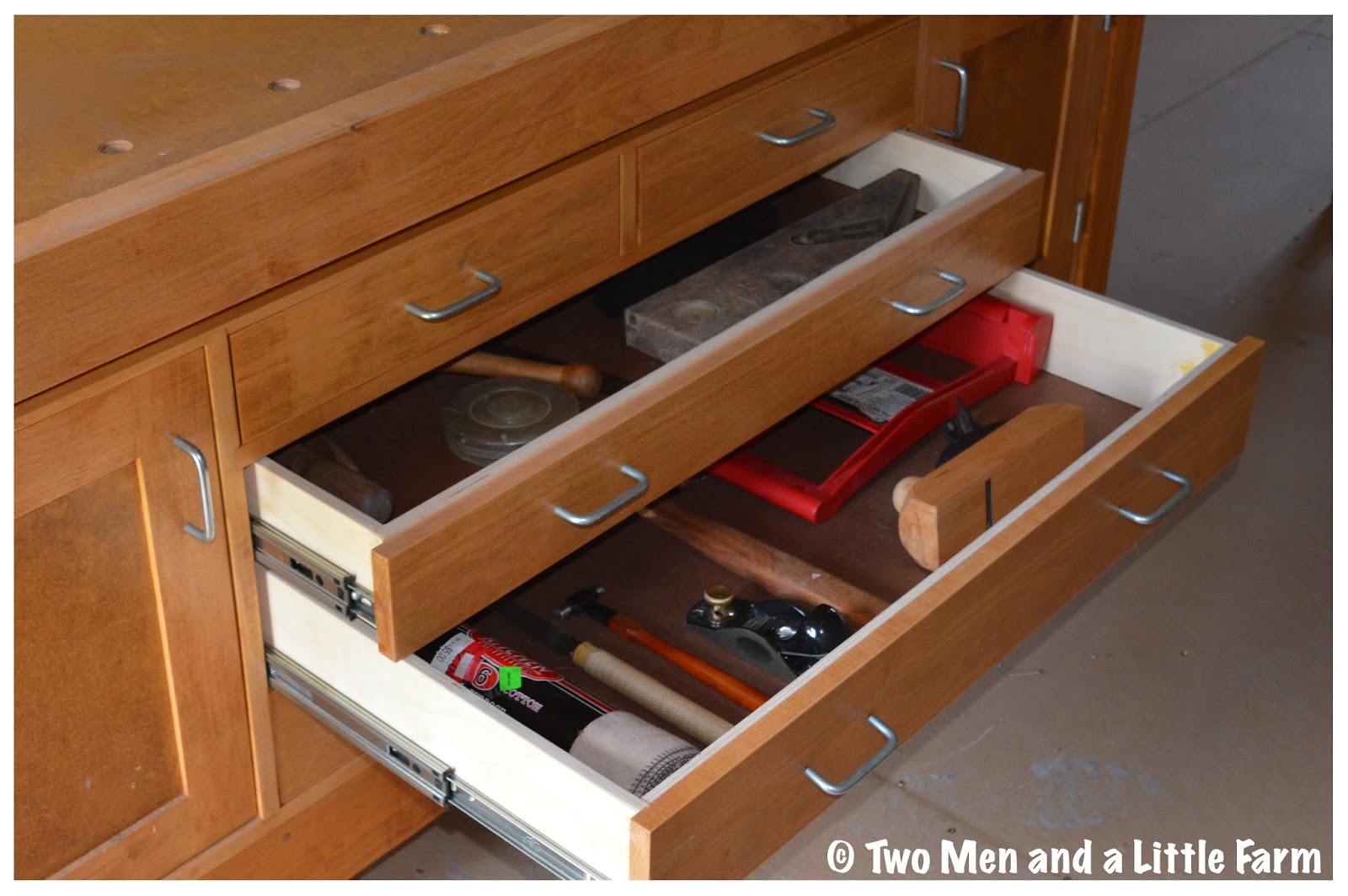 Two Men and a Little Farm: DAD'S HOMEMADE WORKBENCH