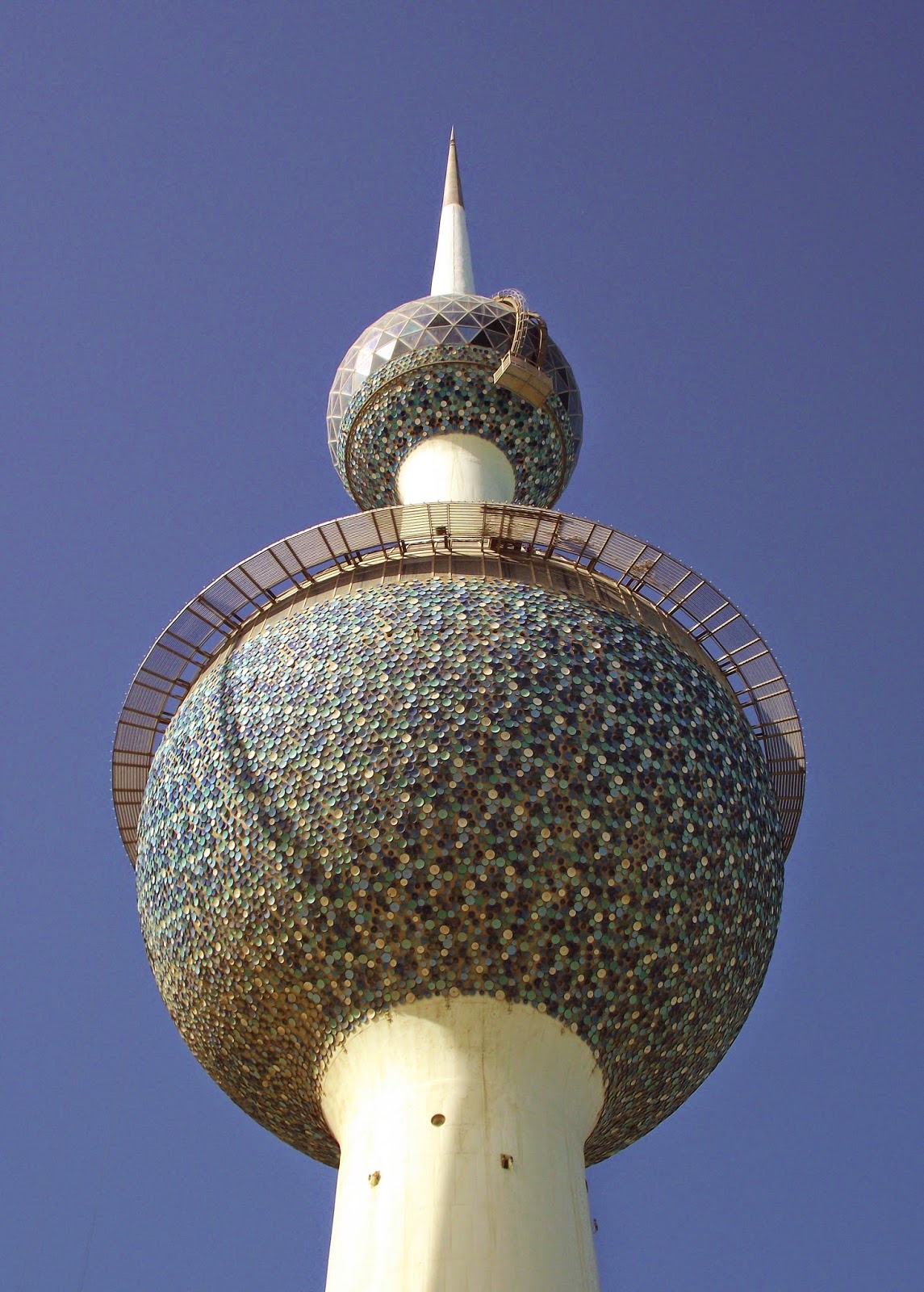 YoungManGoneWest: Kuwait - Kuwait Tower