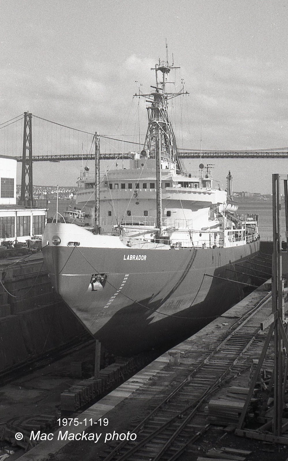 Shipfax: Halifax Shipyard's Drydocks