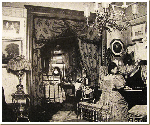 Eye For Design: Decorating With Portieres........Drapes For Your Doorways