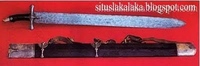 PERAK KAYANGAN: Gambar 9 Pedang Rasulullah Yang Mengagumkan