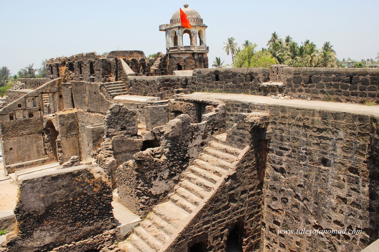 Tales Of A Nomad: Beaches and Forts of Palghar