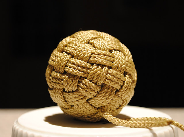 CUrchin Knot: 74 Face Globe Knot with Tutorial