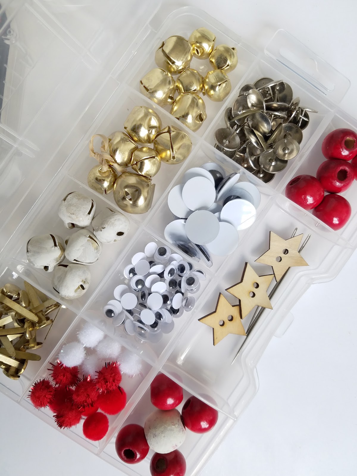 Christmas Decor Tool Bag Essentials - Remodelando la Casa