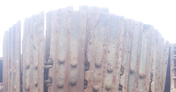 Products: trackpad for backhoe excavator track pad from Japan