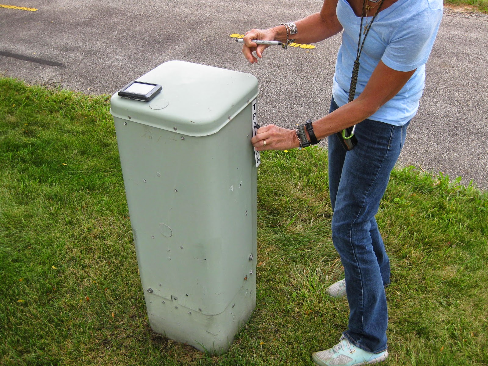 Snug Harbor Bay: Cool Cache Containers and a Milestone