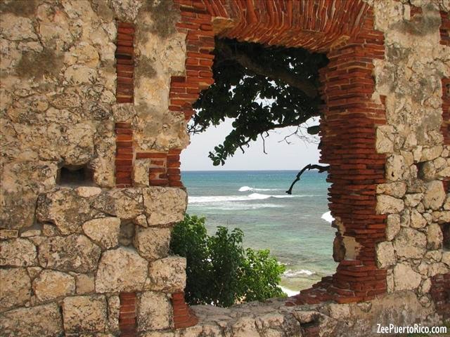 Puerto Rico, Isla Bella !!!: Ruinas Base Ramey {Aguadilla}