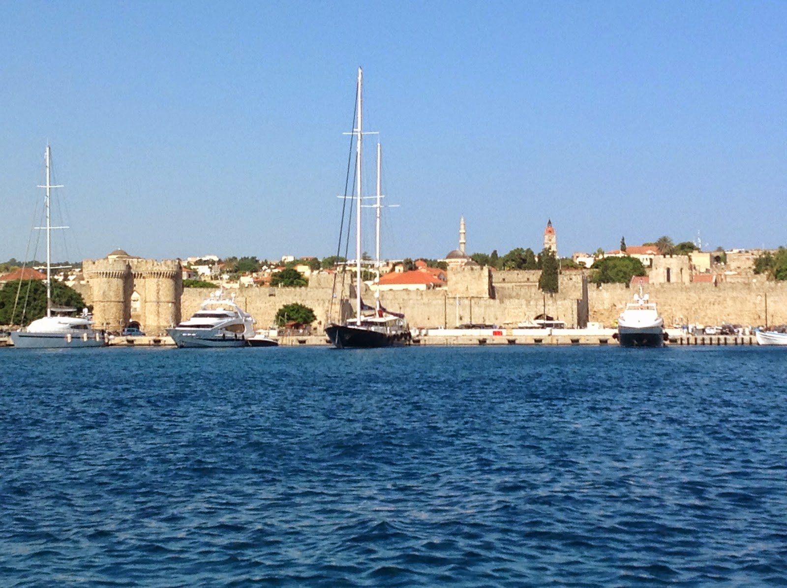 GEZİ YAZILARI: YUNAN ADALARI ( RODOS - MYKONOS - SANTORINI )