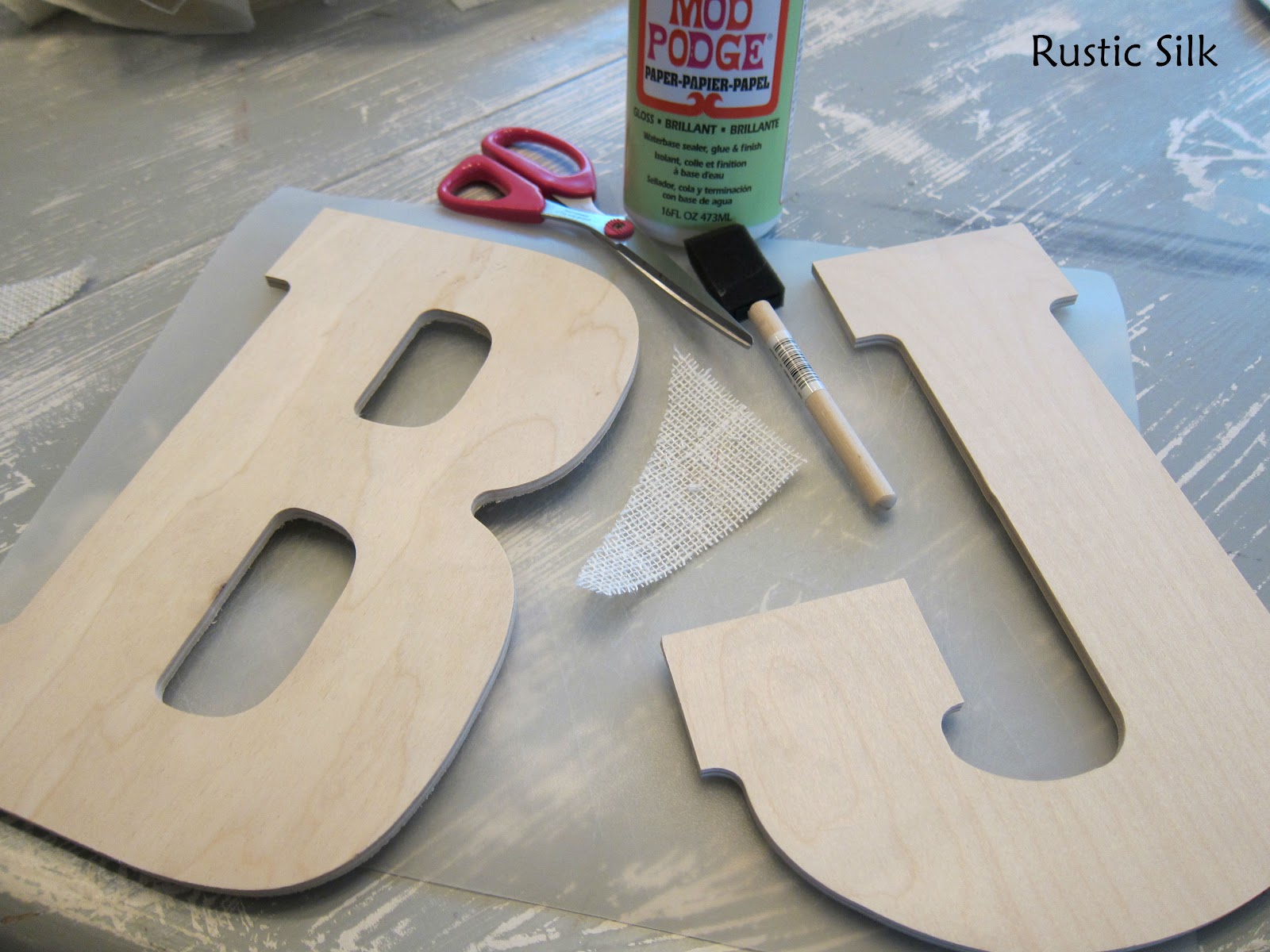Rustic Silk: Burlap Letters How To