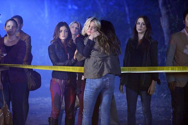 Review – Pretty Little Liars 3X12: The Lady Killer (Summer Finale ...