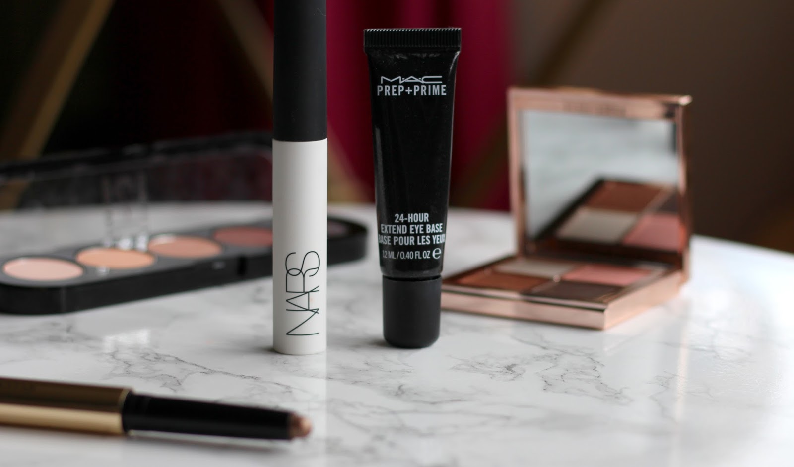 Why use an eye shadow primer? | Strawberry Blonde