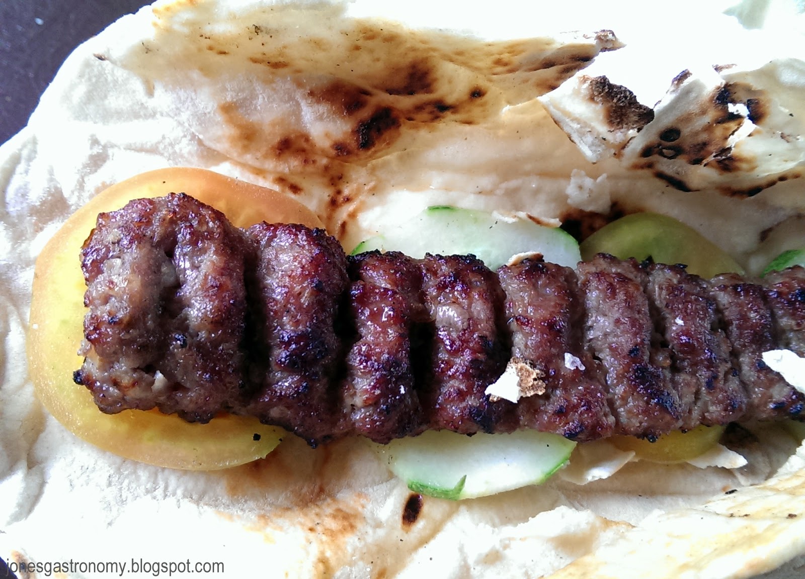 Jones' Gastronomy: Mediterranean Pit Stop: Mister Kabab!