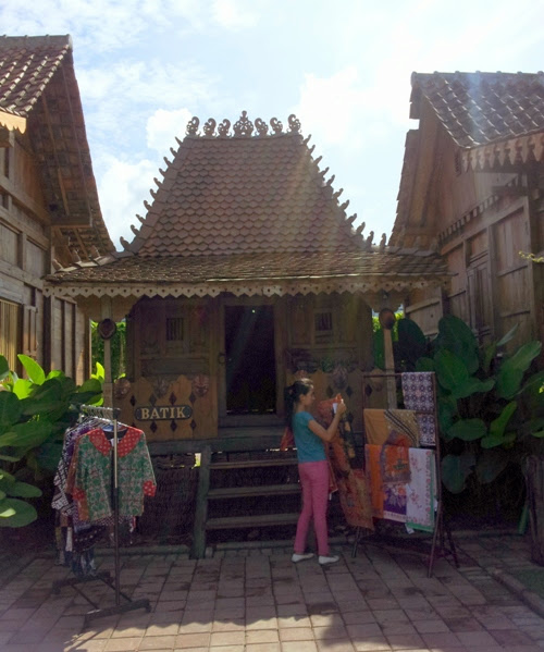 Lembang Floating Market