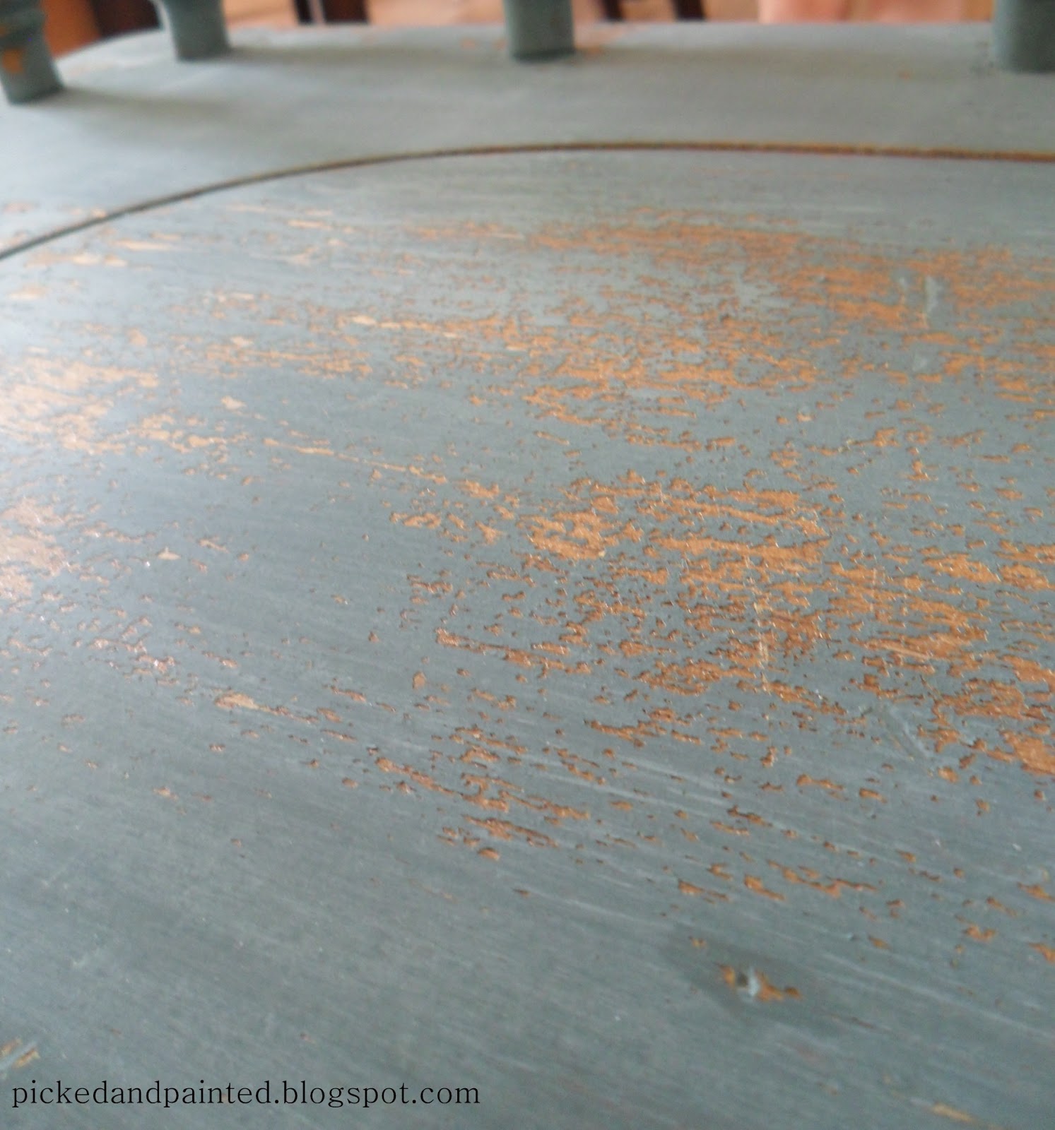 Helen Nichole Designs: Milk Paint and a Little Gossip