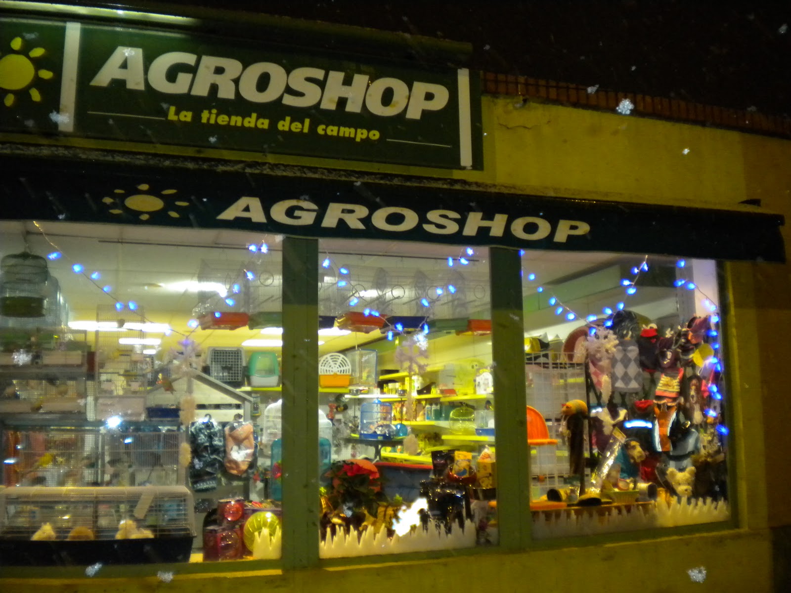 Agroshop Valladolid-Cuellar: ¿ Quienes somos?