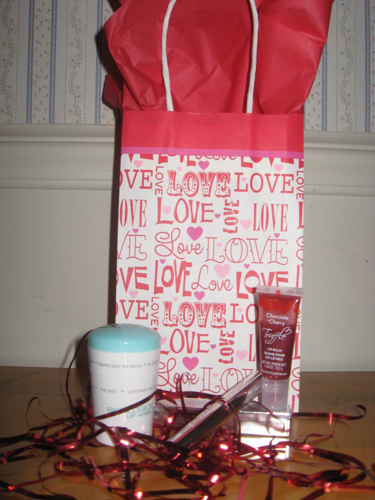 TNWAHM: Kissable Lips for your Sweetheart!