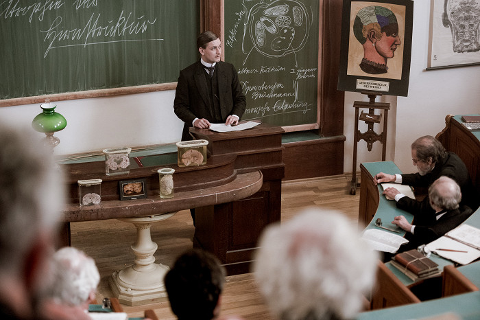 FILMY KOSTIUMOWE: Freud (TV Serial 2020– )