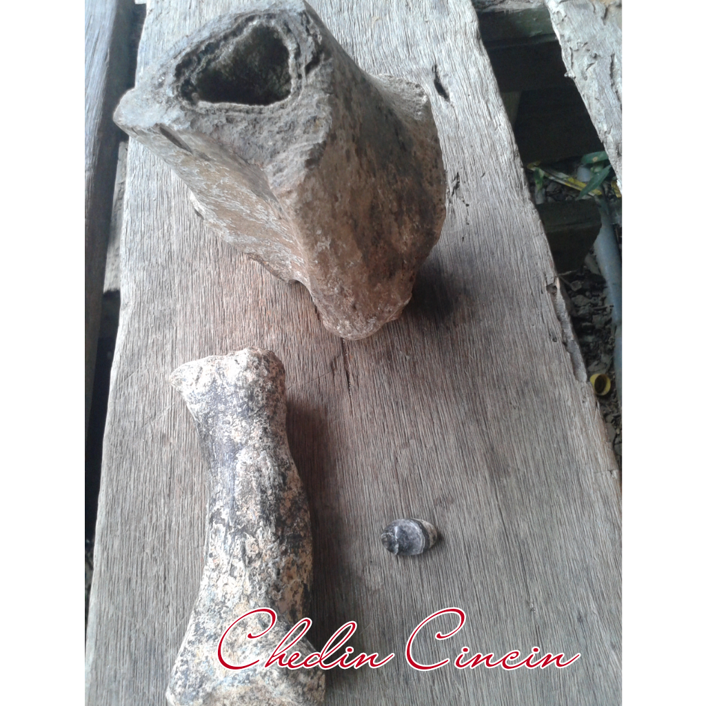 Batu Permata, cincin perak,keris,besi lama,syiling lama,tasbih dan ...