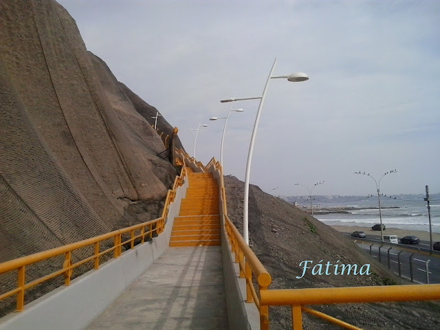 Fátima Rodríguez Serra: Sendero a la Playa desde el Parque Maria Reiche ...