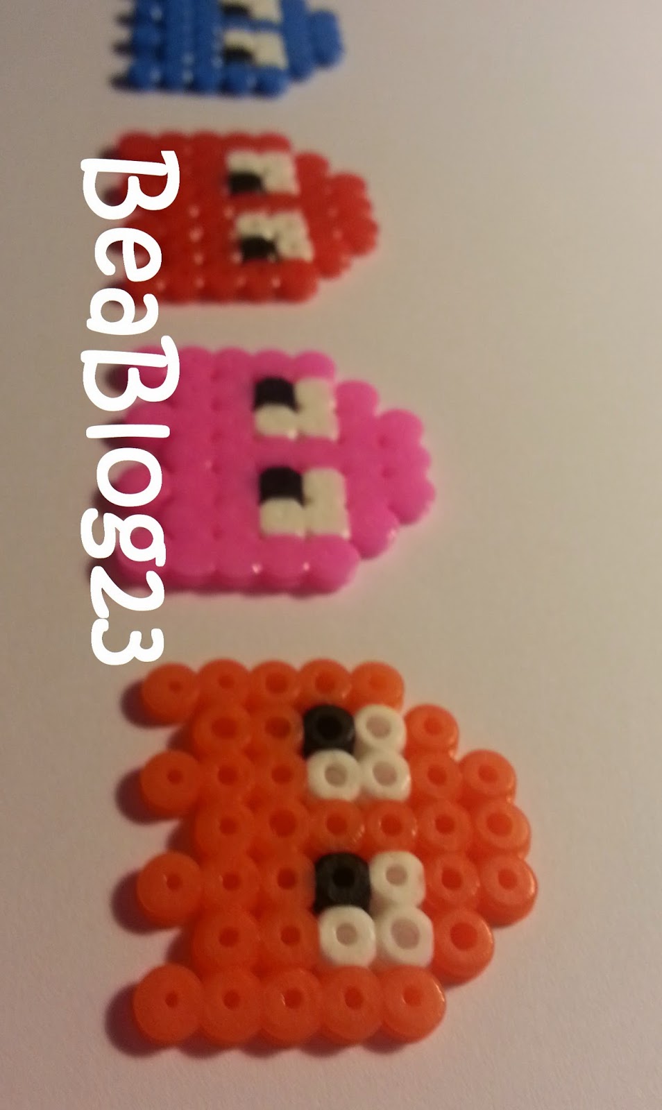 BeaBlog23: Plantilla Pyssla / Hama beads ★ Fantasma Comecocos ★ Pacman ...
