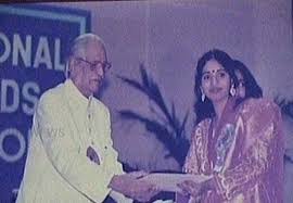 NAKARAJAN: SWARNALATHA ,TAMIL PLAYBACK SINGER BORN 1973 APRIL 29- 2010 ...