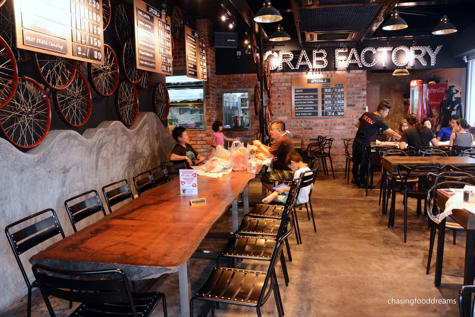 CHASING FOOD DREAMS: Crab Factory, Original Louisiana Boil: A ...