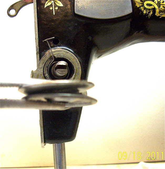 My Sewing Machine Obsession: Singer 128 Tension assembly