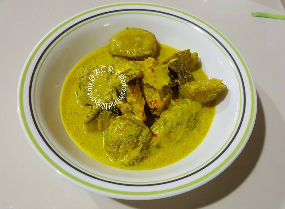 ZULFAZA LOVES COOKING: Gulai lemak pisang muda dengan ikan masin