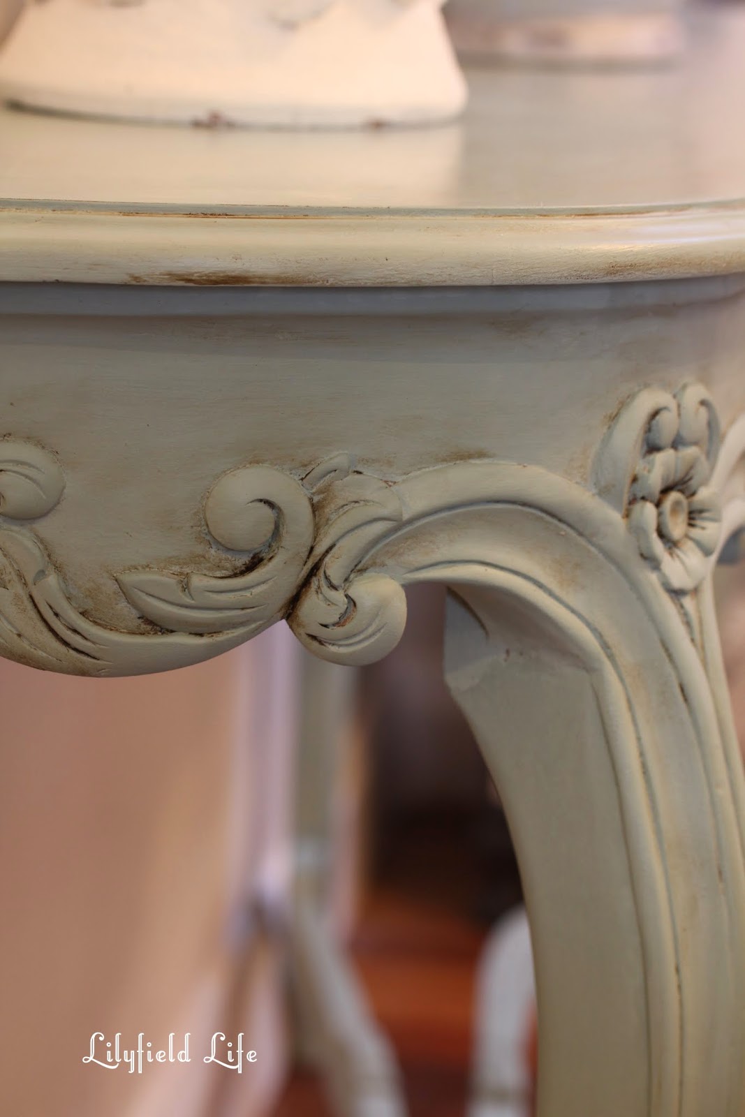 Lilyfield Life: Repainting this...Duck Egg Blue Console