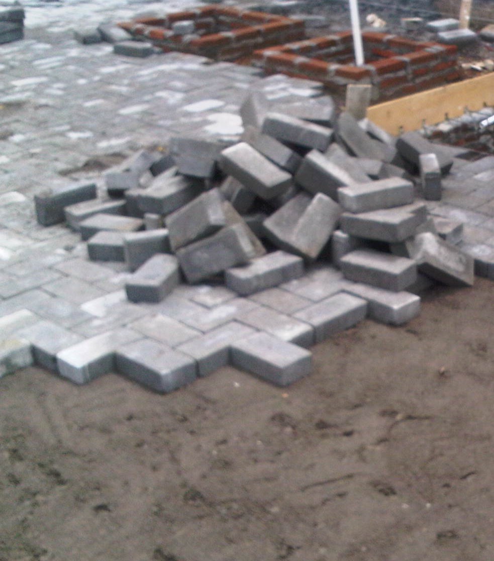 Rancang Arsitektur Bali: Pemasangan Paving Block Murah di Denpasar Bali