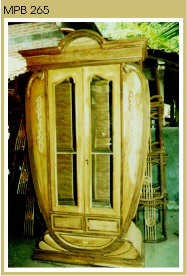 Almari Boneka, Cina , Cina tiga dimensi, Piala segi enam, Mawar ...