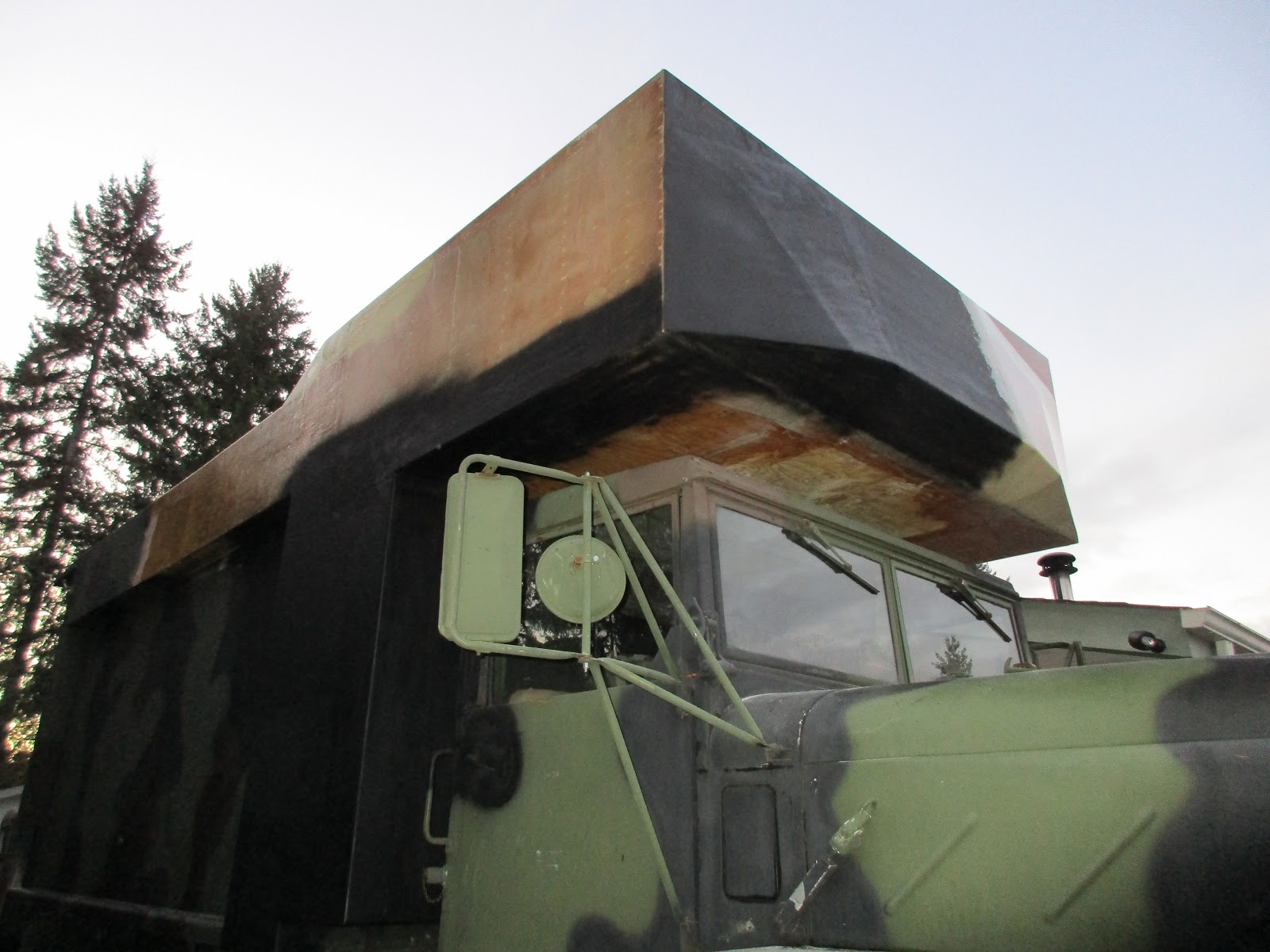 "TIFFANY" The Dragon Wagon Mega Camper: 11/10/2017