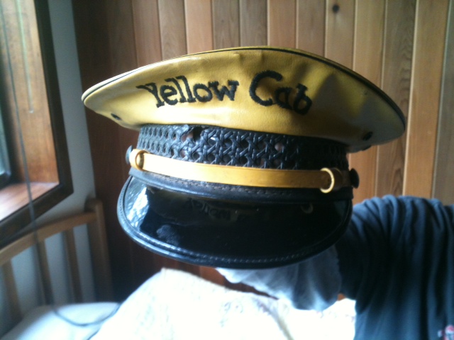 VINTAGE KLASS: Yellow cab hat
