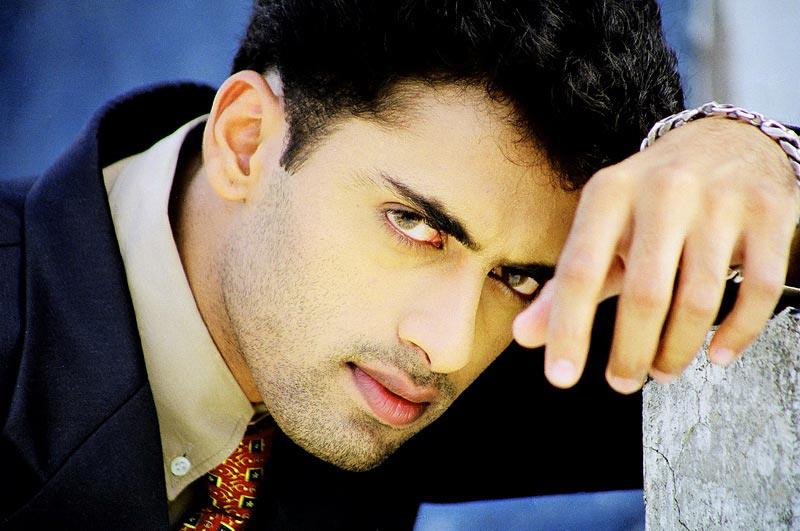 Dev Gill Biography, Profile, Photos, Birthday, Height, Age, Wallpapers