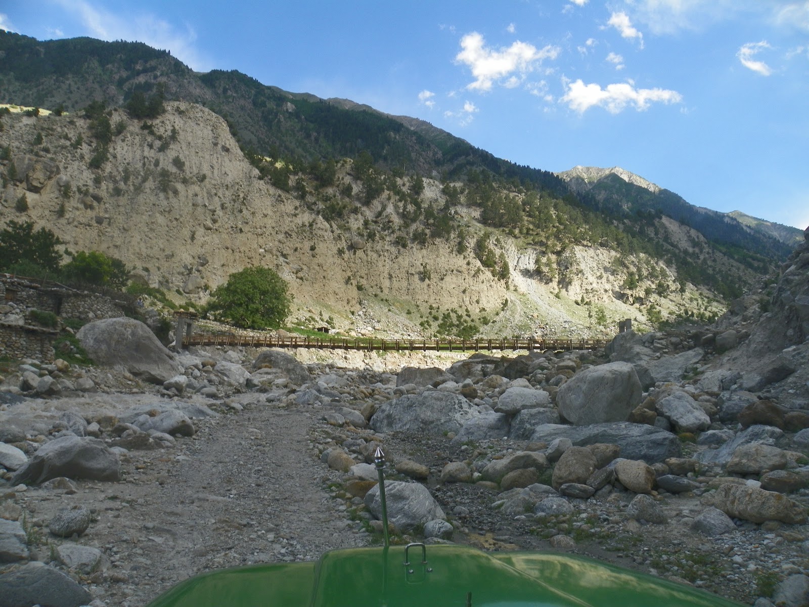 Fairy Meadows - Pakistan: Jeep ride Raikot bridge to Fairy meadows Pakistan