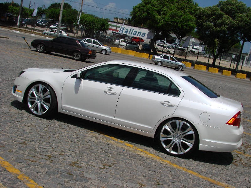 lowinstyle: Fusion com rodas aro 22'