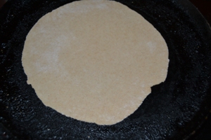 Vaniensamayalarai: Pulka Fulka (Indian soft bread) with broad beans