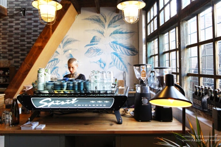 [Negocios bonitos] Una cafetería sencilla y desenfadada | Decoración