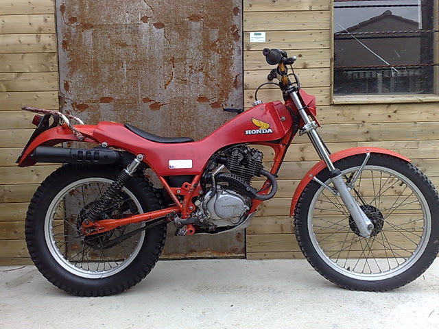 MOTORCYCLE 74: Only Trial - History of the Honda trial models