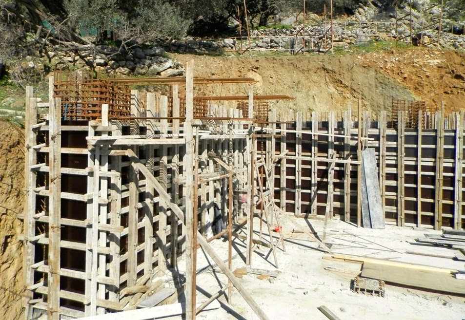 Crete Permaculture: Casting the In-Situ Walls