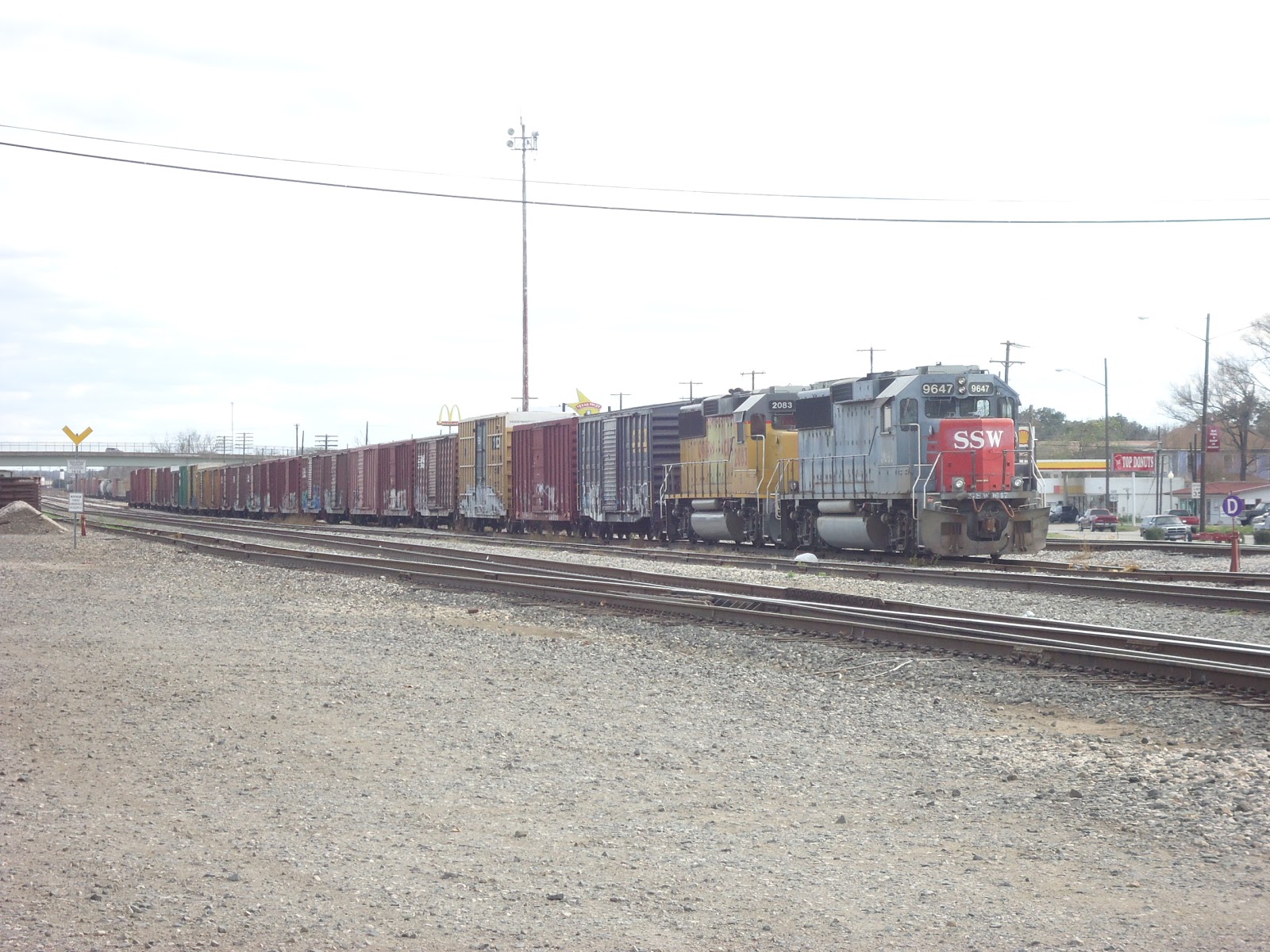 Texas Railroading: SSW 9647 in Hearne, Texas